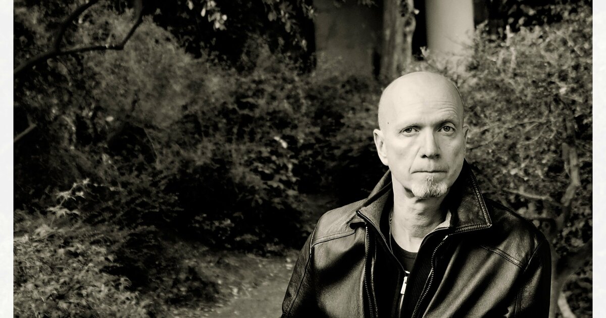 Phil Pace, rencontre avec un chanteur pop rock pour « Rarities » - Buzz on Web